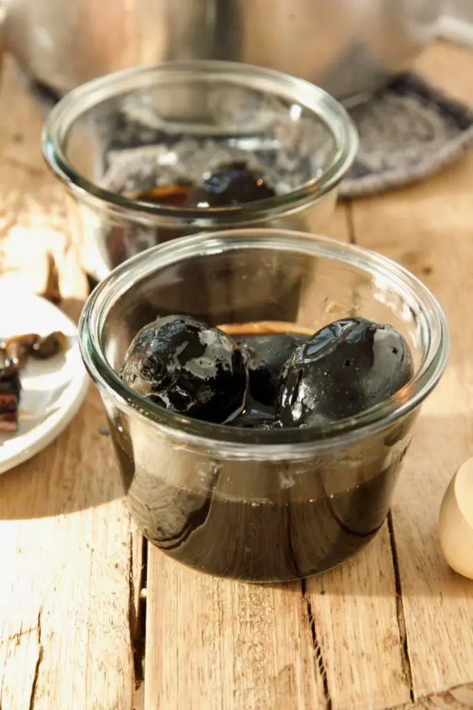 Morabaye Chagale Gerdoo - Green Walnut Preserves - مربای گردو - Labsalliebe