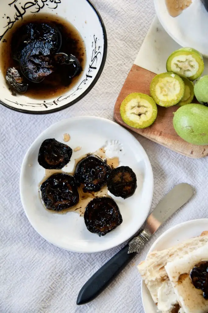 Morabaye Chagale Gerdoo - Green Walnut Preserves - مربای گردو - Labsalliebe