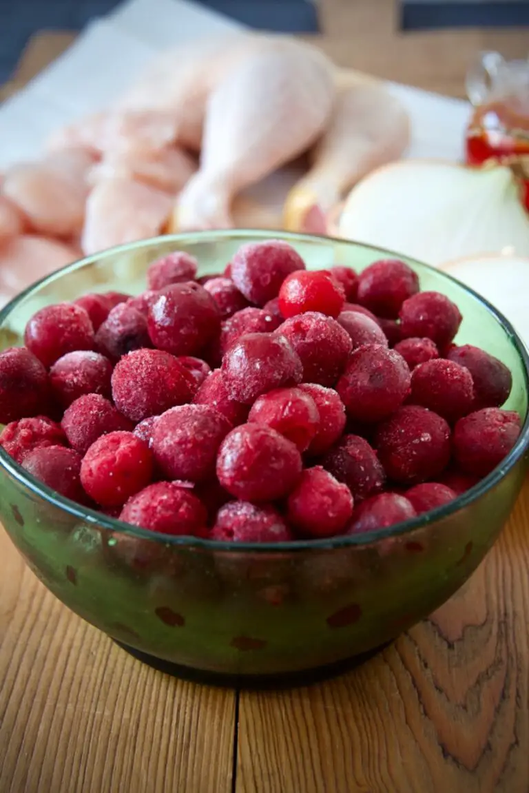 Khoresht-e Albaloo - One-Pan Chicken with Sour Cherries خورشت آلبالو ...