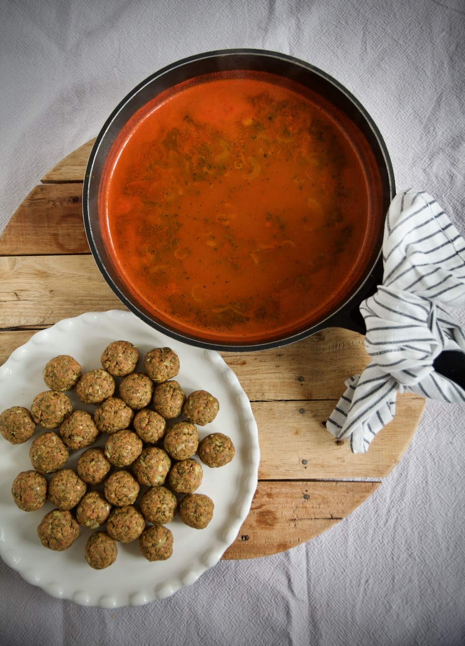 Koofteh Rizeh – Lamb Meatballs with Mint in Tomato Sauce کوفته ریزه ...