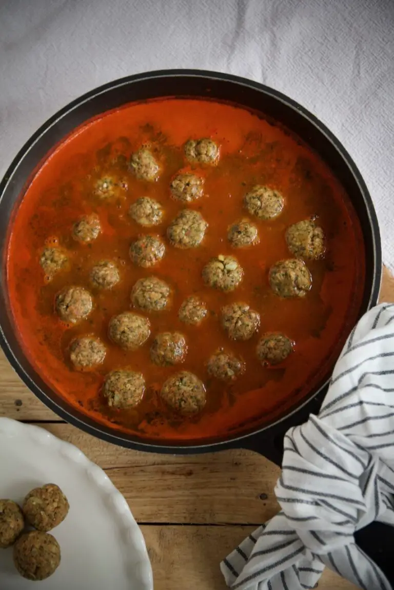 Koofteh Rizeh – Lamb Meatballs with Mint in Tomato Sauce کوفته ریزه ...