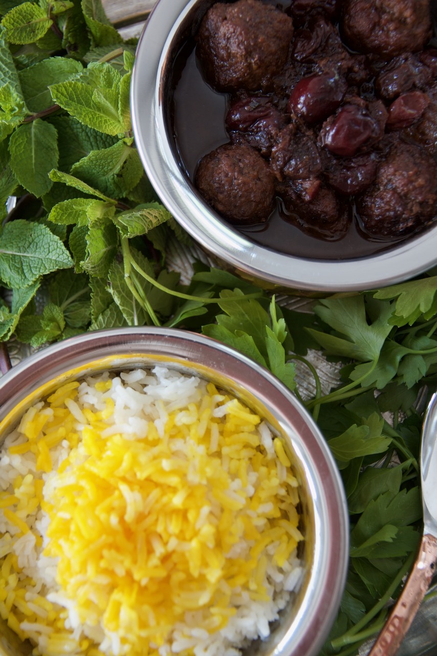 Khoresh-e Albaloo - Meatballs in Sour Cherry Sauce خورش آلبالو ...