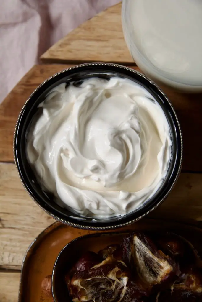 Majoon - Banana Date Ice Cream Shake with Lotus Biscoff معجون با لوتوس ...