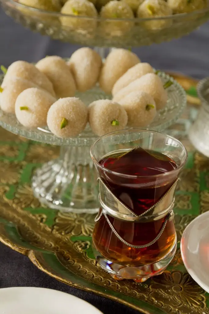 Toot - Colorful Persian Marzipan - Labsalliebe