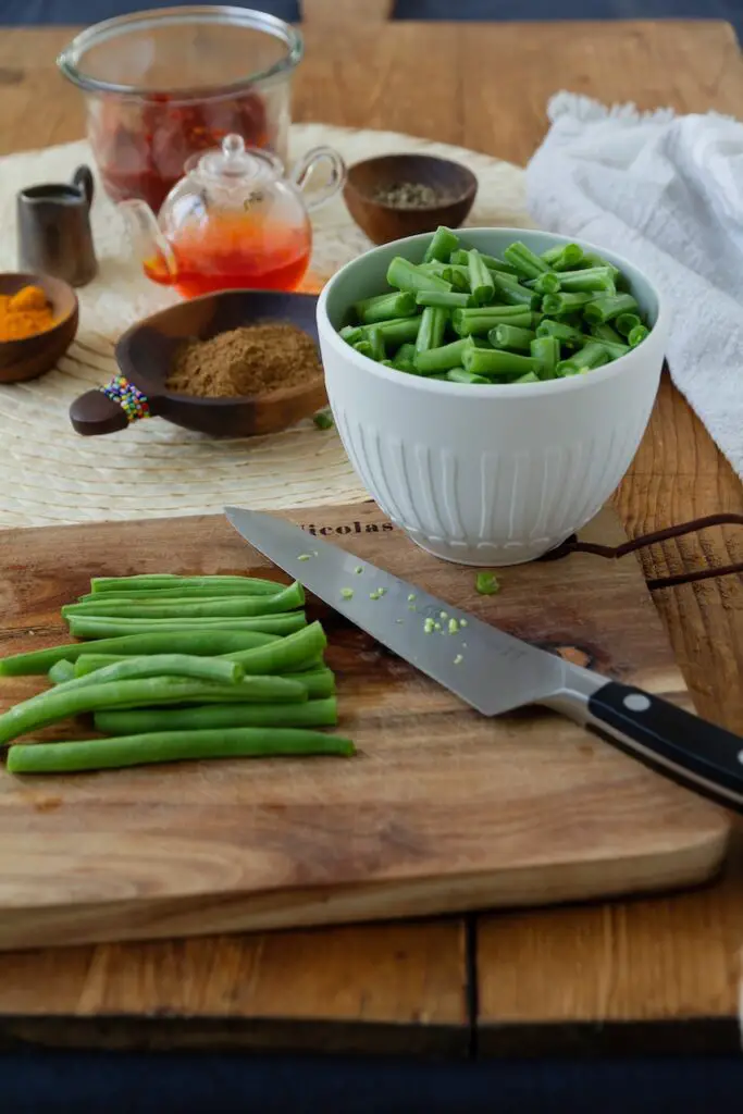 Loobia Polo – Persian Rice with Green Beans and Ground Meat لوبیا پلو ...