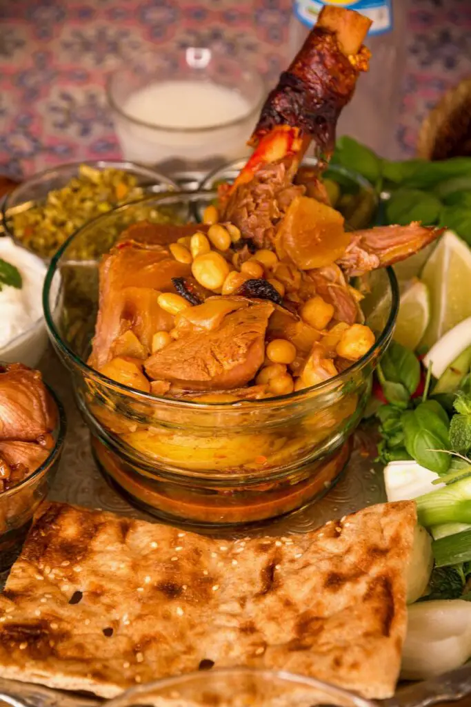 Dizi Sofali – Persian Lamb Stew in a Traditional Clay Pot - Labsalliebe