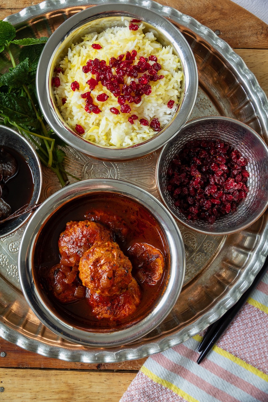 Zereshk Polo ba Morgh – Saffron Rice with Barberries & Chicken ...