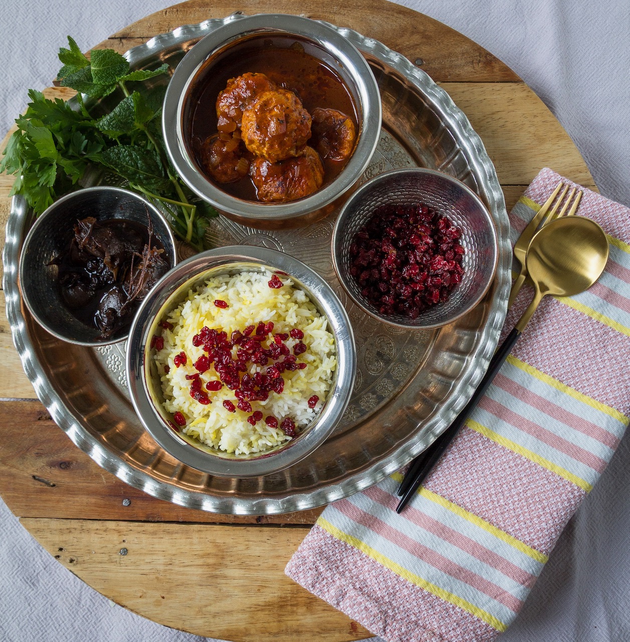Zereshk Polo ba Morgh – Saffron Rice with Barberries & Chicken ...