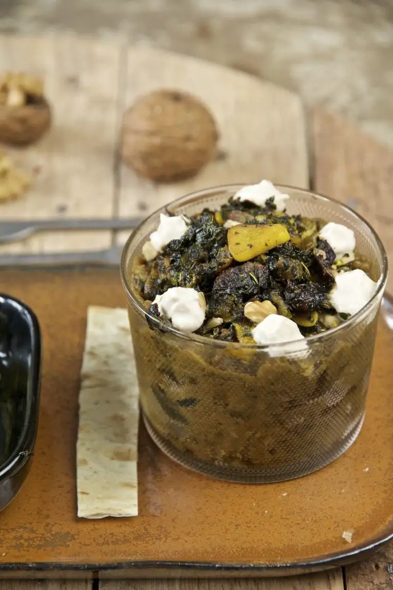 Zweierlei Mazeh - Kashk-e Bademjan Auberginen-Dip und Pistazien-Feta ...