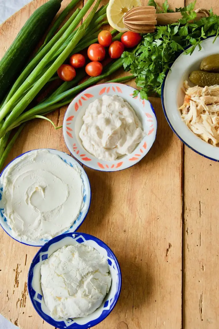 Cake Morgh - Sandwich-Torte mit Hühnchenaufstrich für deine WM-Party ...
