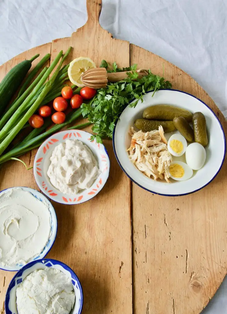 Cake Morgh - Sandwich-Torte mit Hühnchenaufstrich für deine WM-Party ...