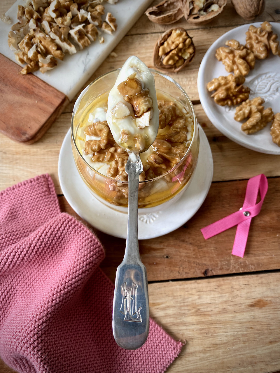 Joghurt mit Honig und Walnüssen - Labsalliebe